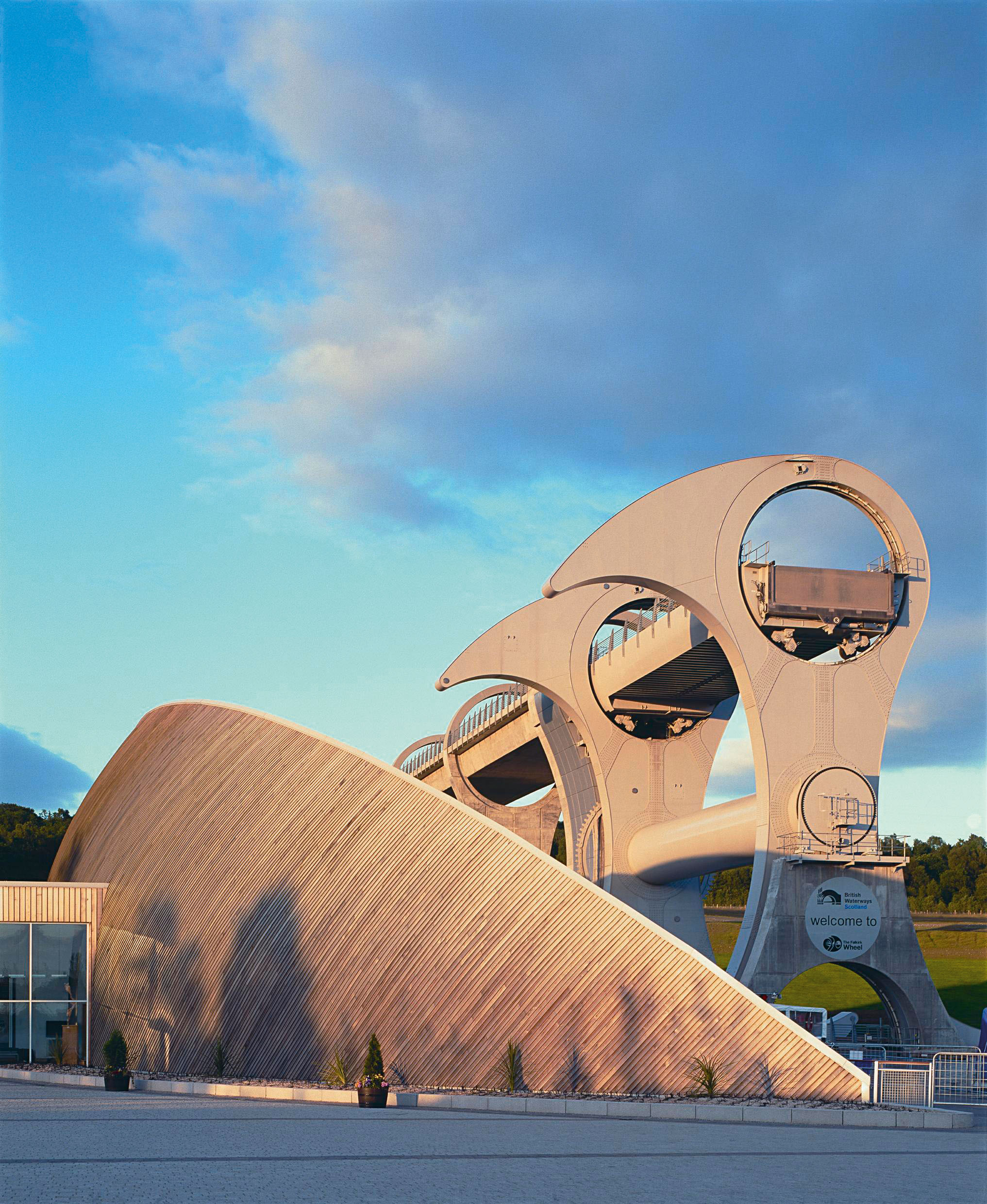 International Timber supplies Western Red Cedar cladding for Millennium ...