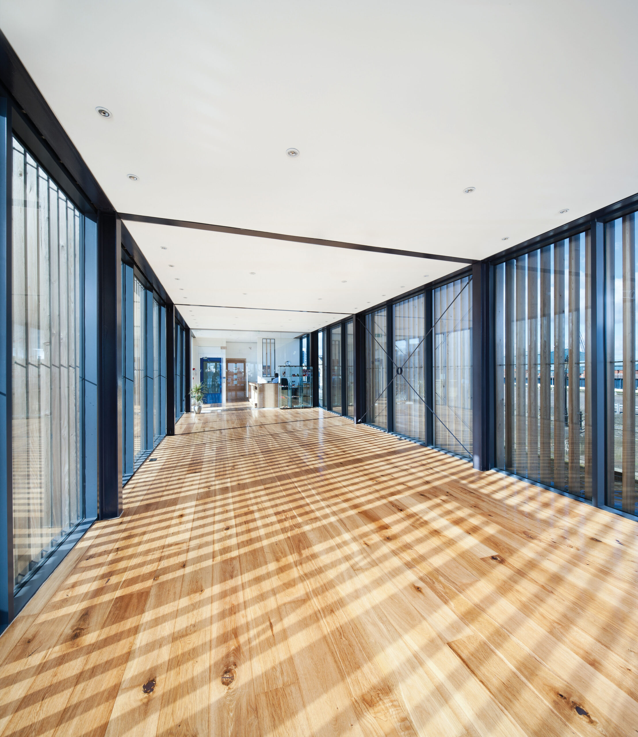 Western Red Cedar, Sawn Scottish Grown Larch and American White Oak ...