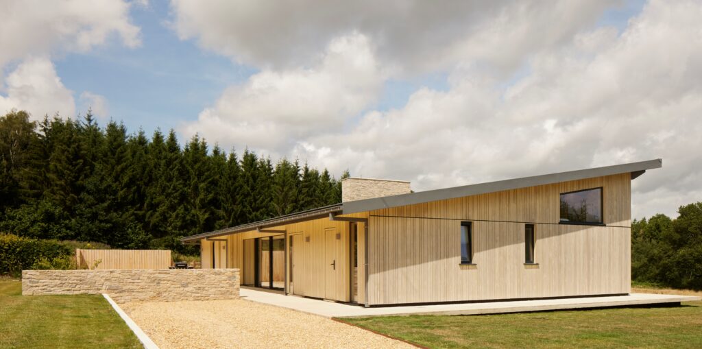 Sustainable Accoya® cladding for contemporary farmhouse | International ...